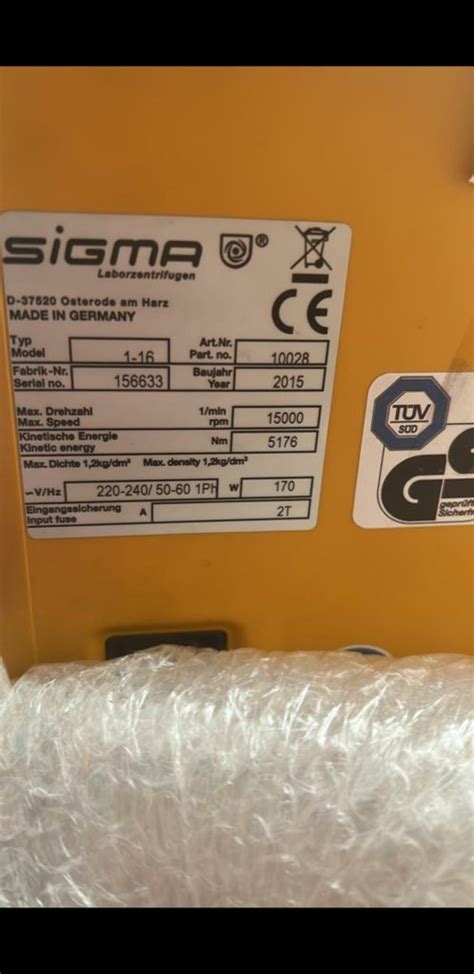 سانتریفیوژ Sigma دست دوم