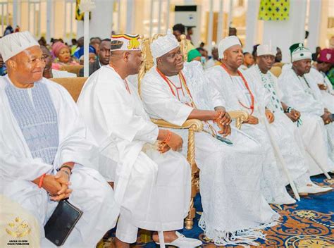 Olofin Adimula Isheri Mole Joins Arole Oodua At The Ayan Agalu Festival