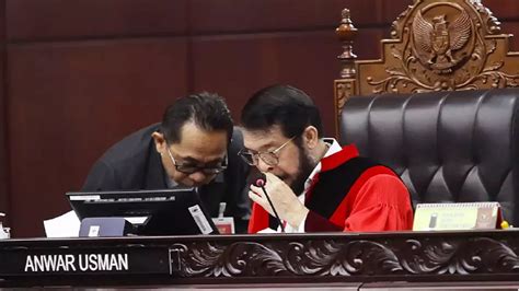 Putusan MK Soal Batas Usia Capres Cawapres Yance Arizona Sebut