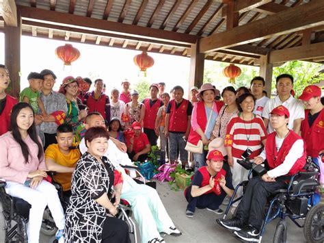 管理科学与工程学院学生党支部“党的发展对象”开展爱心助残志愿服务活动 南京财经大学管理科学与工程学院