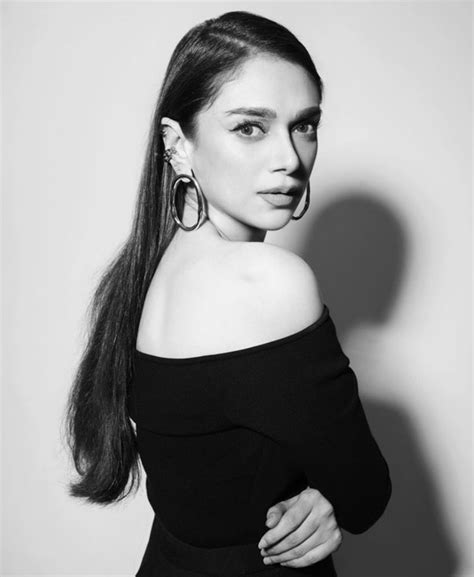 Aditi Rao Hydaris Bold Monochromatic Look Is A Timeless Fashion
