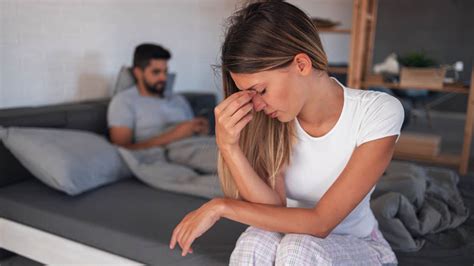 6 Tiny Signs Youre Being Emotionally Manipulated By A Toxic Person