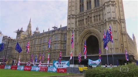 Vídeo Premiê Britânico Corre Contra O Tempo Para Aprovar Acordo Do
