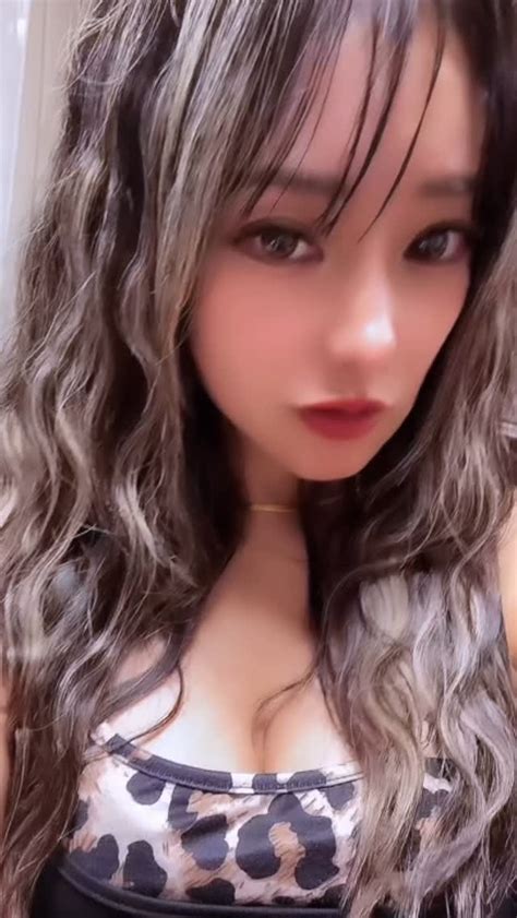 メイクは女性を美しく変え 自信を持たせてくれる素敵な魔法 メイクの可能性は無限大 メイクって人を変えてくれる 顔の雰囲気をがらりと変えてくれる