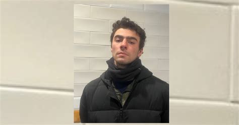 New York Prosecutors Charge Man With Murder In Health Care Ceos Death
