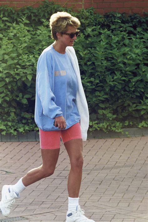 Princess Dianas Summer Style Photos Popsugar Fashion Uk