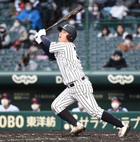 写真：【センバツ】九国大付の大砲・佐倉侠史朗「全国区」の重圧で無安打も最後はサヨナラ犠飛！ 東スポweb