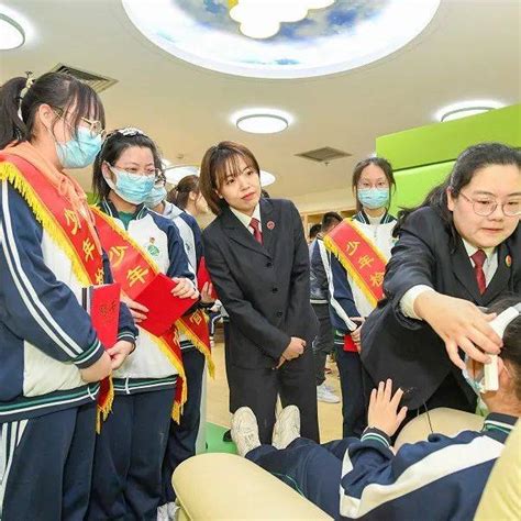 【文明范儿】喜报！全国文明单位再添荣誉！西青检察院“青春能量站”获评天津市青少年实践教育阵地心理未成年人套餐