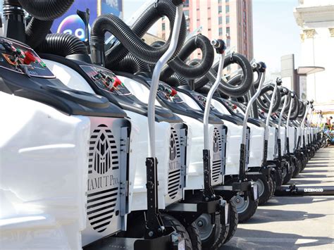 Гудамж талбайн цэвэрлэгээний шинэ төхөөрөмжтэй болов