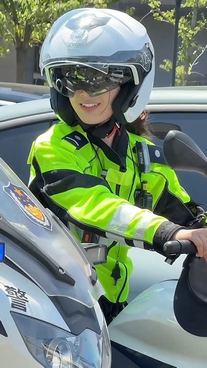又美又酷的小陸小姐 杭州交警 陸雨楓 又美又颯的小姐姐 杭州女交警 正能量 Youtube