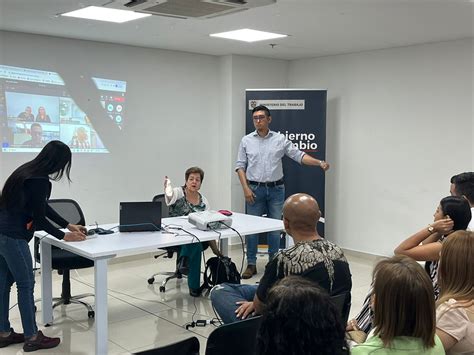 MinTrabajo On Twitter La Ministra Del Trabajo GloriaRamirezRi