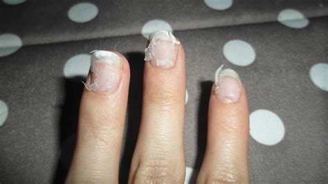 Hey Yeahla Beauté Comment enlever sa manucure au gel