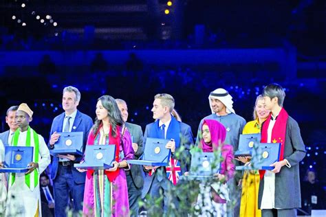 محمد بن زايد يكرم 11 فائزاً بجائزة زايد للاستدامة في Cop28 صحيفة الخليج