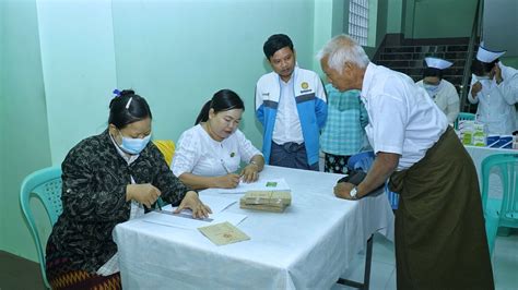 ပခုက္ကူမြို့ အထွေထွေရောဂါကုပြည်သူ့ဆေးရုံကြီး၌ နိုင်ငံ့ဝန်ထမ်းအငြိမ