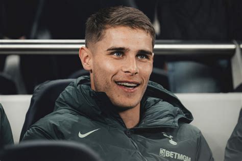 Injury Experts Predict Micky Van De Ven Return Date At Tottenham
