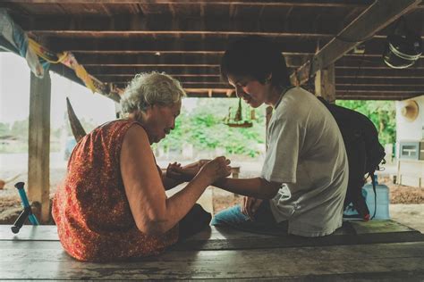 เล็ก รัชเมศฐ์ ส่งเพลงใหม่ โลกทั้งใบ ฮีลใจด้วยพลังรักเล็กๆ รอบตัว