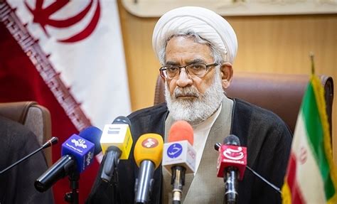 مدیران باید از اشرافی گری فاصله بگیرند دستگاه قضایی ما ضعف دارد