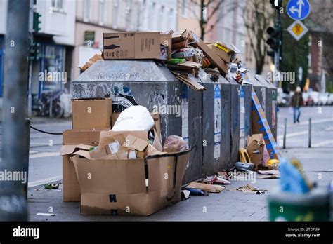 Düsseldorf Recycling Müll Abfall Wohlstandsmüll Wohlstandsgesellschaft Verpackung