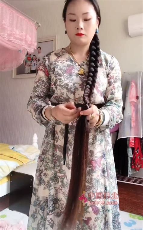 湖北潜江长发女张静1 6米长发图片44张 36 中国长发