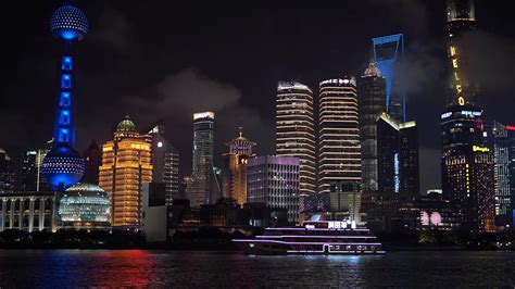 索尼α6400适马30简直是神仙组合，夜景直出画面竟然如此干净！ 上海外滩夜景 索尼a6400夜景 Sony α6400哔哩哔
