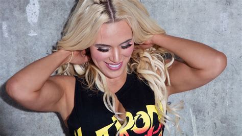 Wwe Outrageous Outtakes Hawtcelebs