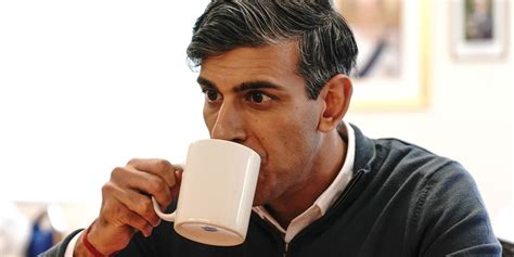 Mumsnet Users Think Rishi Sunak Is S And Useless Brutal Graphic