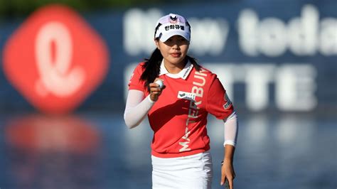 Yu Jin Sung Holds 1 Shot Lead At Lotte Championship Espn
