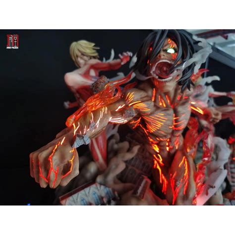 Eren Titan Vs Annie Titan