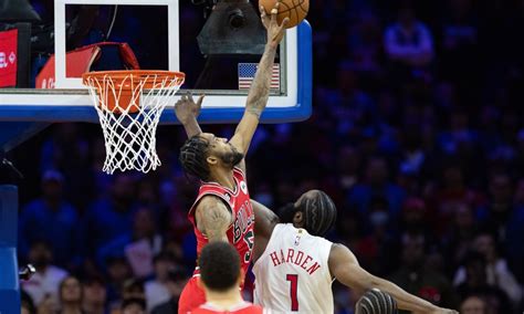 Player Grades Bulls Snap 76ers Eight Game Winning Streak On Monday