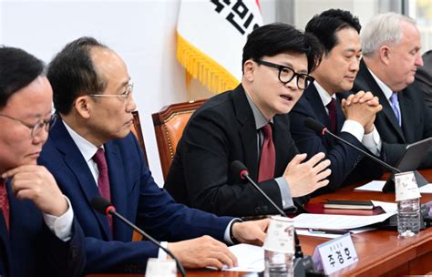 한동훈 “‘검수원복 시행령 덕분에 李위증교사 수사 가능해져법무부에 감사” 아시아투데이