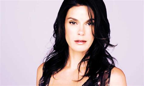 Desperate Housewives Susan Mayer Delfino Infp 6w7 Funky Mbti