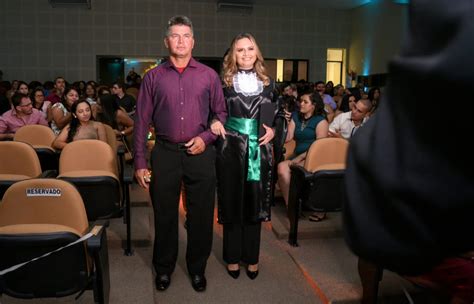 Turma de Enfermagem de Caicó cola grau em solenidade extraordinária
