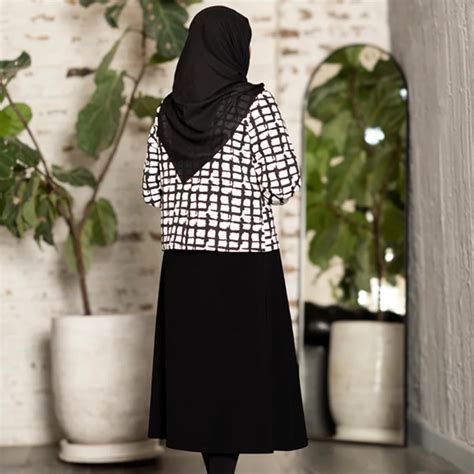 کت کراپ سفیدمشکی S209 برنیس