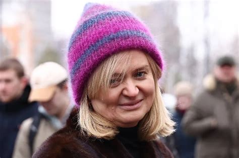 Актриса Анна Михалкова пожаловалась на нехватку мужчин в сфере