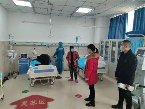 网上开庭，当事人喊了几声“疼”后从庭审视频消失法官果断行动隔空救人！澎湃号·政务澎湃新闻 The Paper