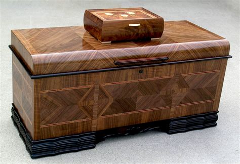 070 Hope Chest And Jewelry Box Paul Schürch Veneer Artist