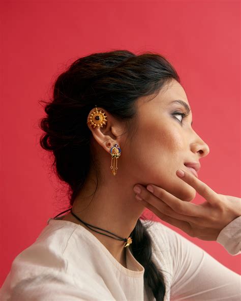 Bugadi Ear Cuff Single