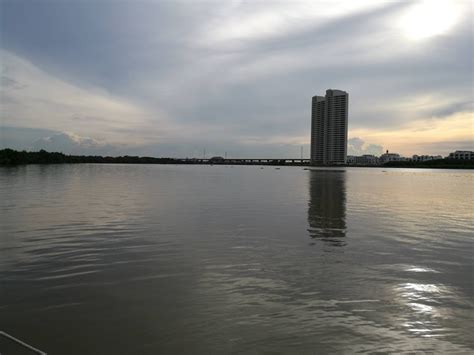 รูป แพเคียงน้ำ บางปะกง
