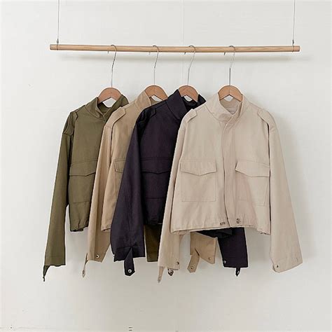 크롭 숏 야상 크롭 숏 하이넥 카키 베이지 셔링 면 코튼 여행룩 편한 봄 여자 점퍼 자켓