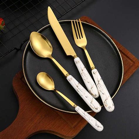 Slow Cookers High End Tableware Set Was Sold For 266 00 On 19 Jul At