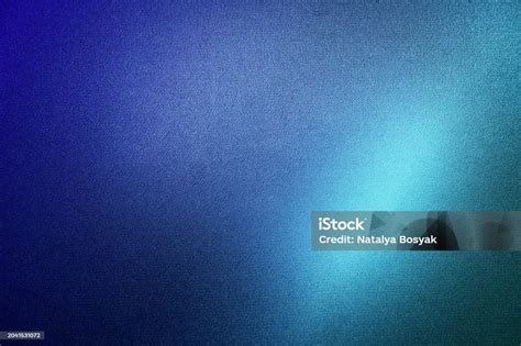 검은 진한 보라색 푸른 휘발유 청록색 비취 녹색 추상적인 배경입니다 색상 그라데이션 옴브레 거친 입자 거친 소음 라이트 네온 글로우가 반짝반짝 배경 주제에 대한 스톡 사진