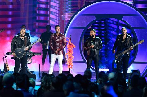 Vote For Your Favorite Aventura Song Billboard Billboard