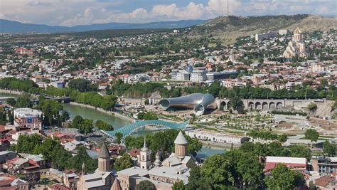 თბილისი ბინები და კერძო სახლები ყიდვა გაყიდვა გაქირავება დაგირავება