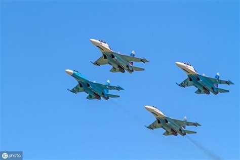 約八千大軍壓境，俄戰機緊急出動，在波羅的海上空攔截北約軍機 每日頭條
