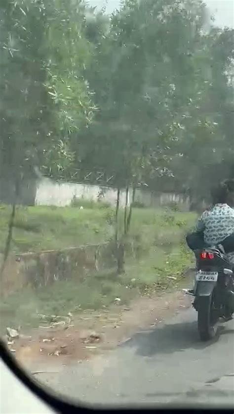 Vizag News Man On Twitter విశాఖలో లవర్స్ ఓవర్ యాక్షన్ స్టీల్ ప్లాంట్