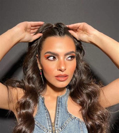 كارمن سليمان تخطف الأنظار بآخر إطلالاتها Kl