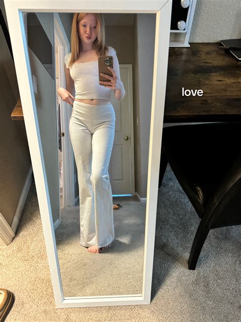 Makenna Kellys Feet