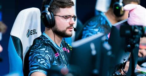Monte проиграли Virtus pro в финале Roobet Cup 2023 по CS2 Спорт
