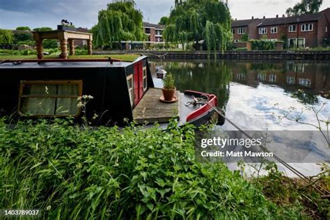 English Canal Boats Photos And Premium High Res Pictures Getty Images
