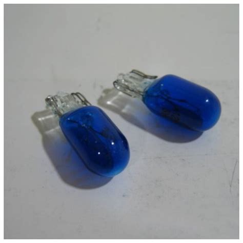 خرید و قیمت لامپ آریایی رشته ای مناسب برای چراغ پارک و چراغ کوچک جلو خودرو و پلاک از غرفه استار یدک